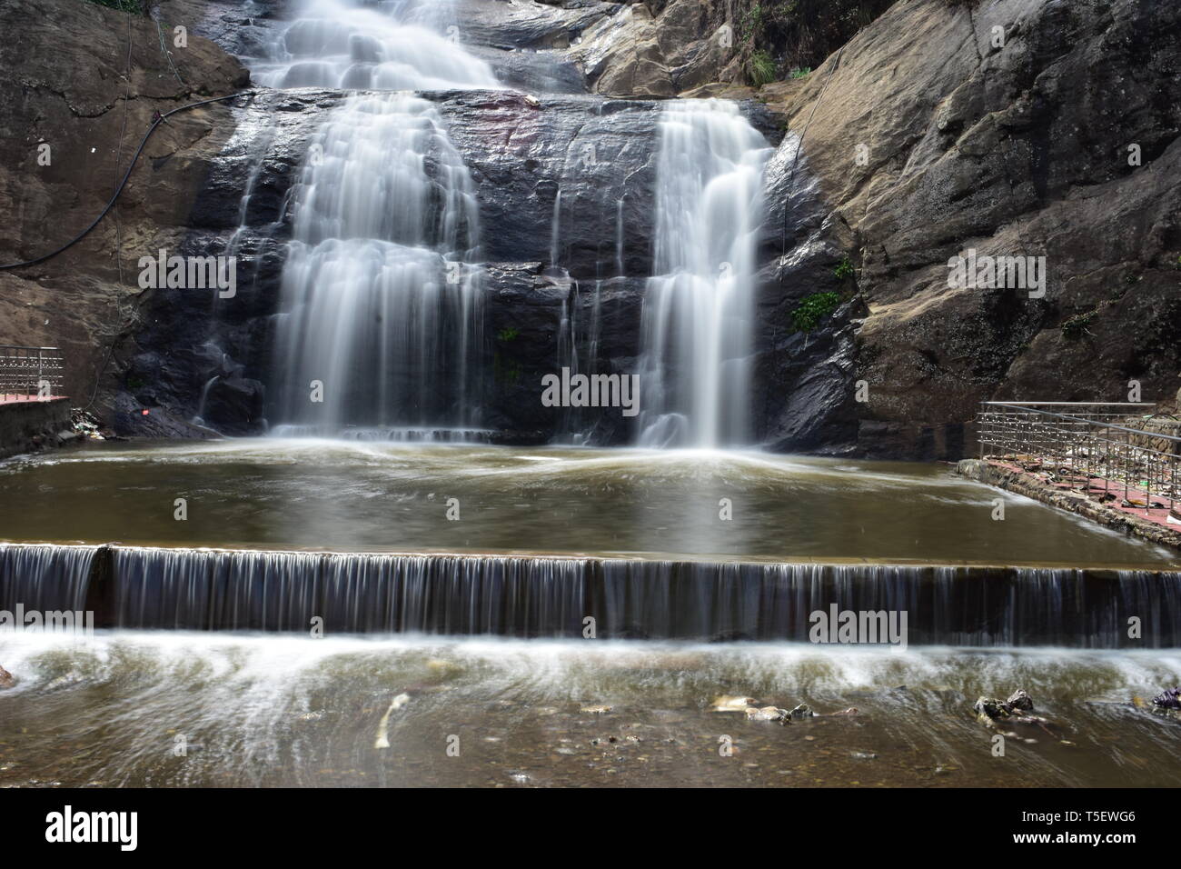 Kodaikanal waterfall hi-res stock photography and images - Alamy