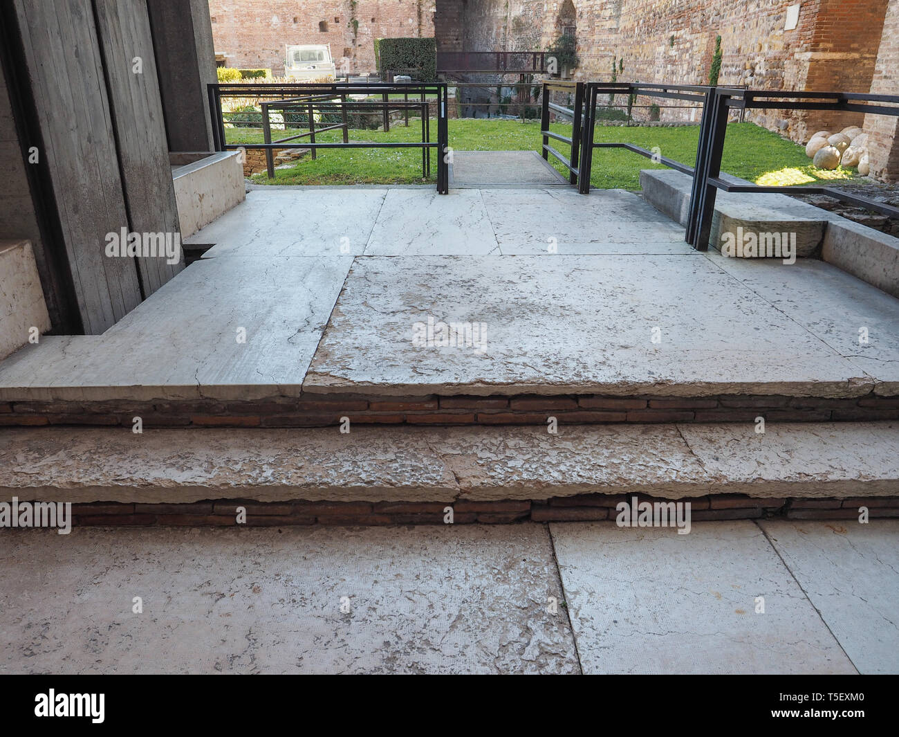 Carlo scarpa castelvecchio museum hi-res stock photography and images ...