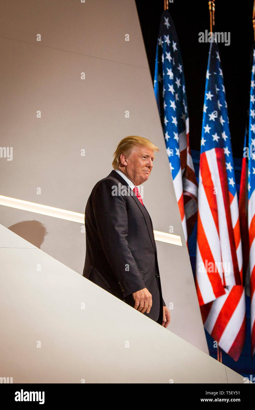 Speech j hi-res stock photography and images - Alamy