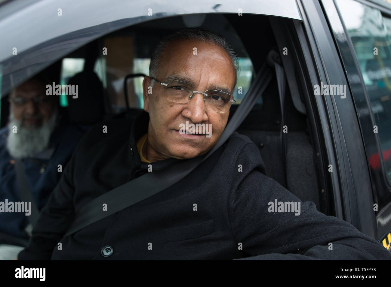 Organsier hi-res stock photography and images - Alamy