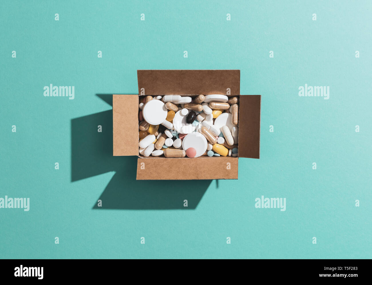 Delivery box filled with assorted prescription medicines and drugs ...