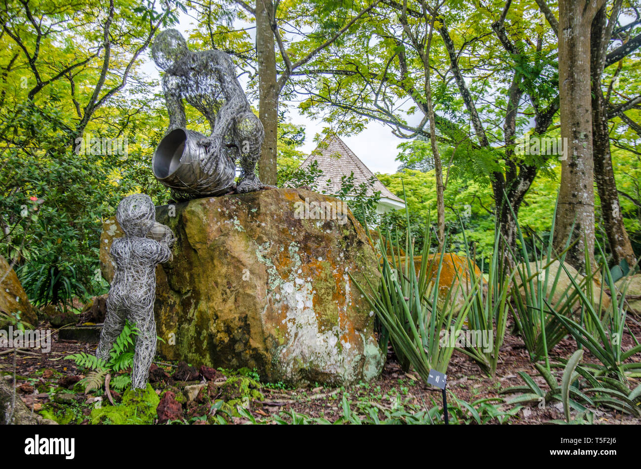 Wireframe statue hi-res stock photography and images - Alamy