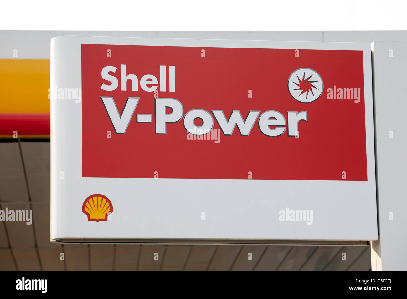 SHELL fuel and gas station Stock Photo - Alamy