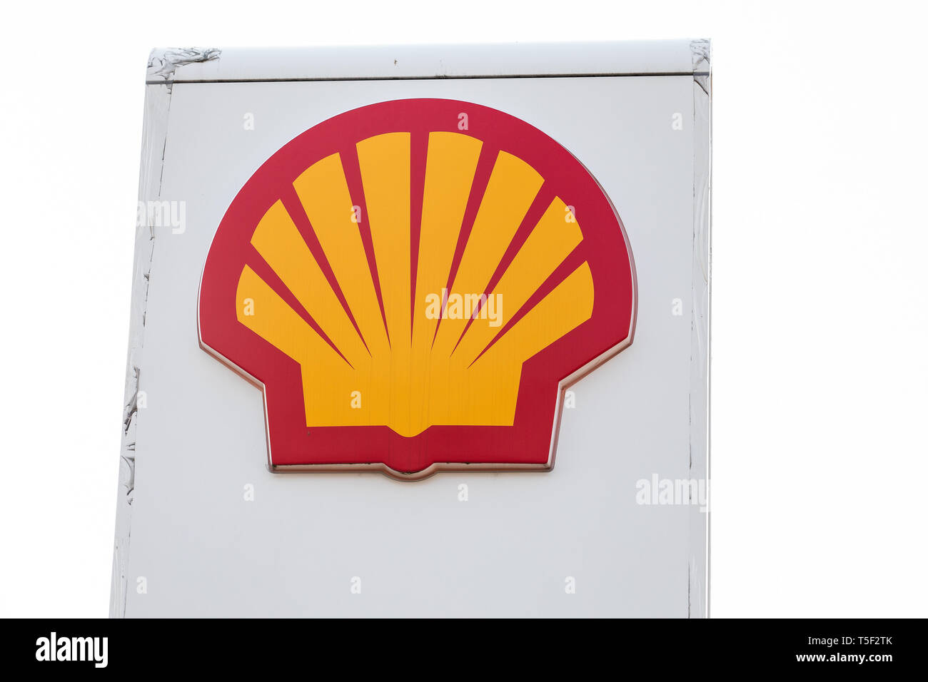 SHELL fuel and gas station Stock Photo - Alamy