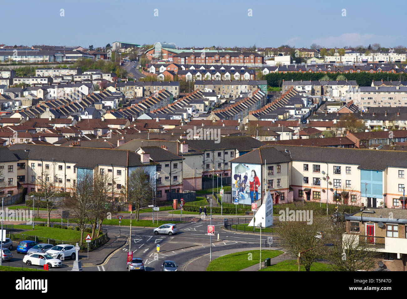 Looking down on the Bogside area of Londonderry into the densly ...