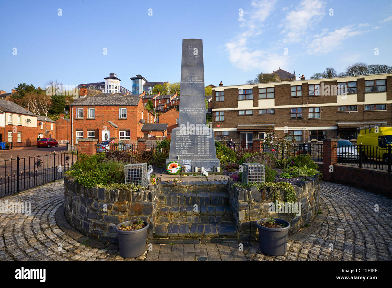 Bloody Sunday memorial in the Bogside area of Derry / Londonderry ...