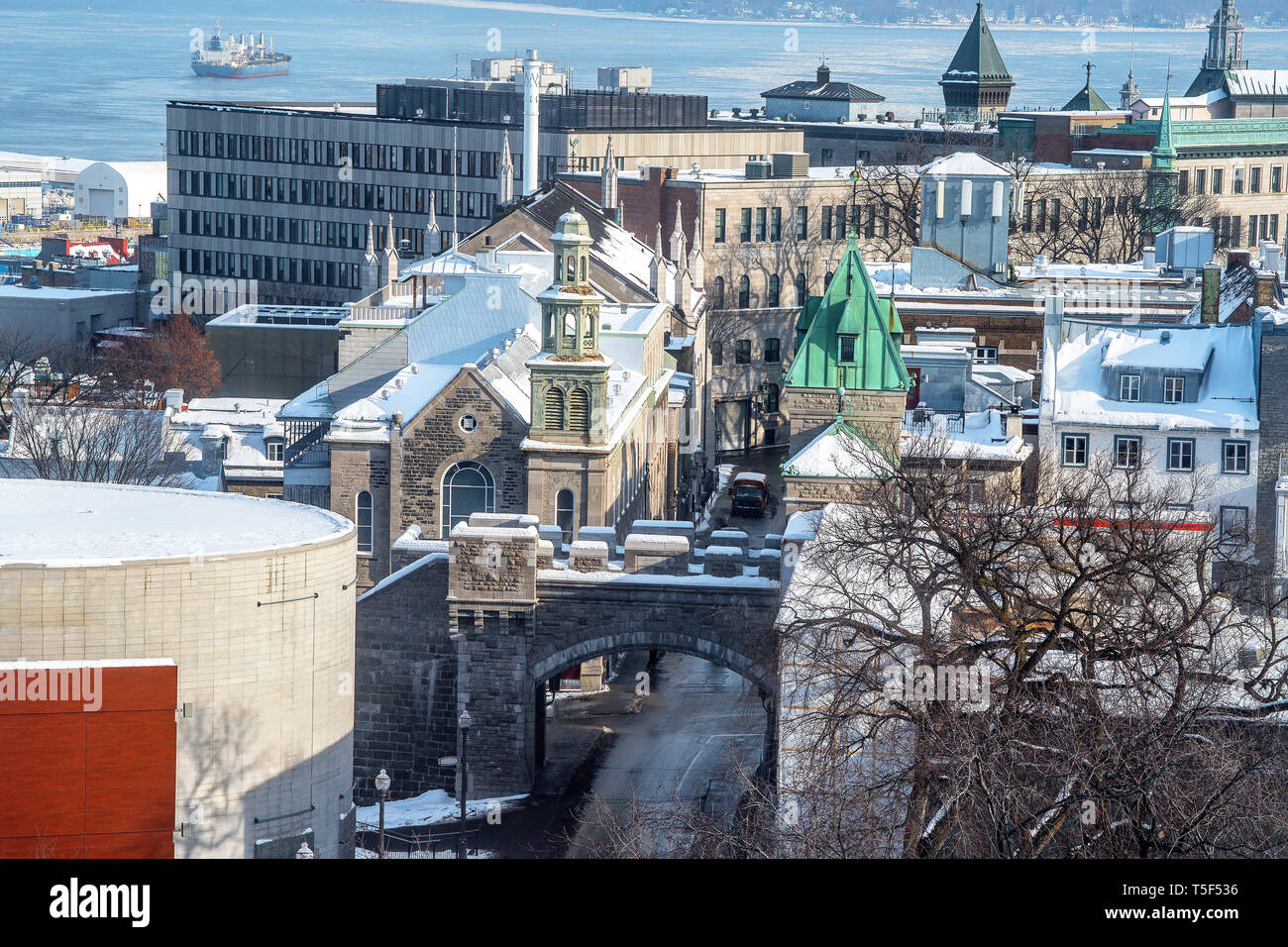 Old town quebec bridge hi-res stock photography and images - Alamy