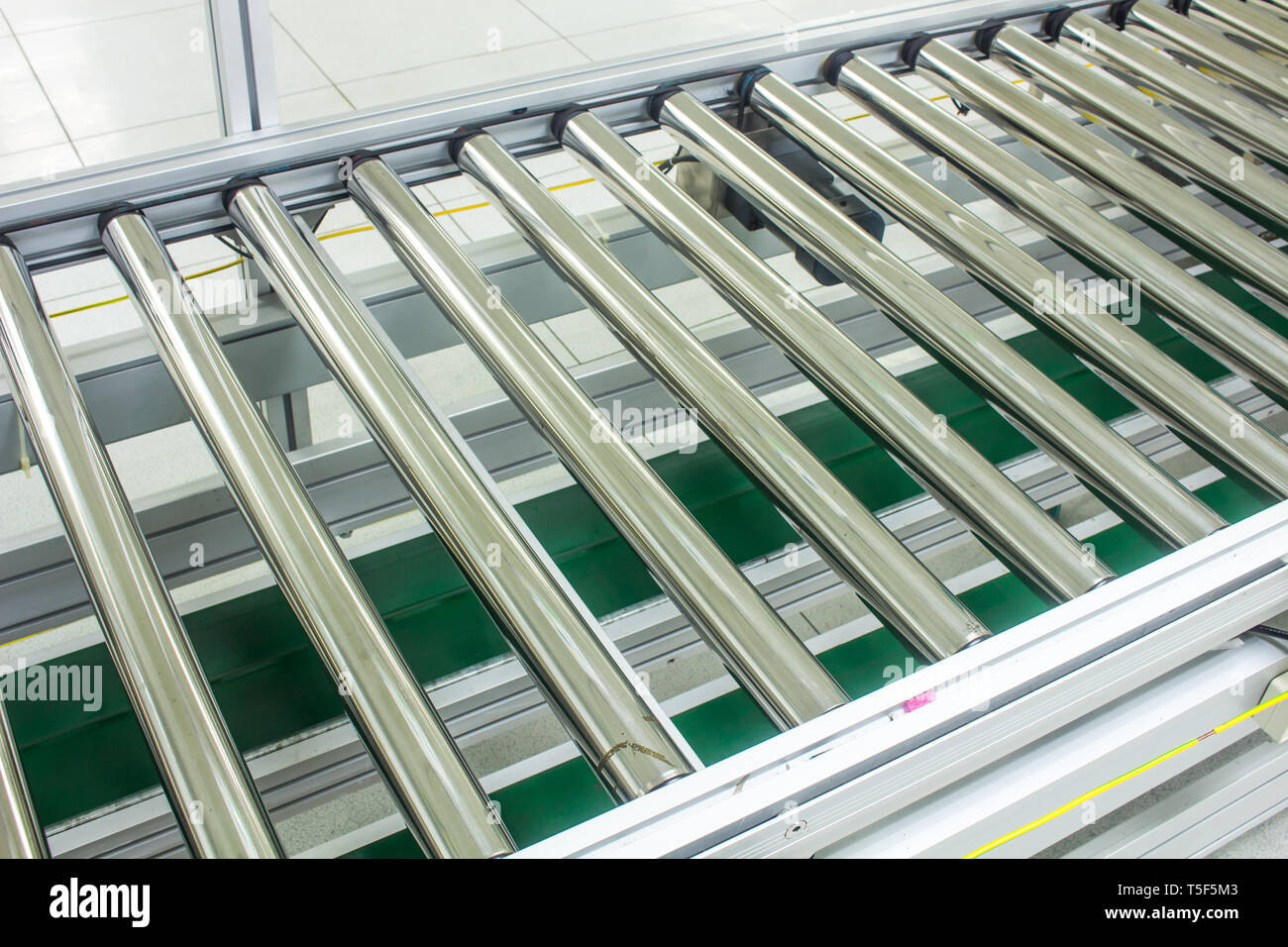 The conveyor chain, and conveyor belt on production line set up in ...