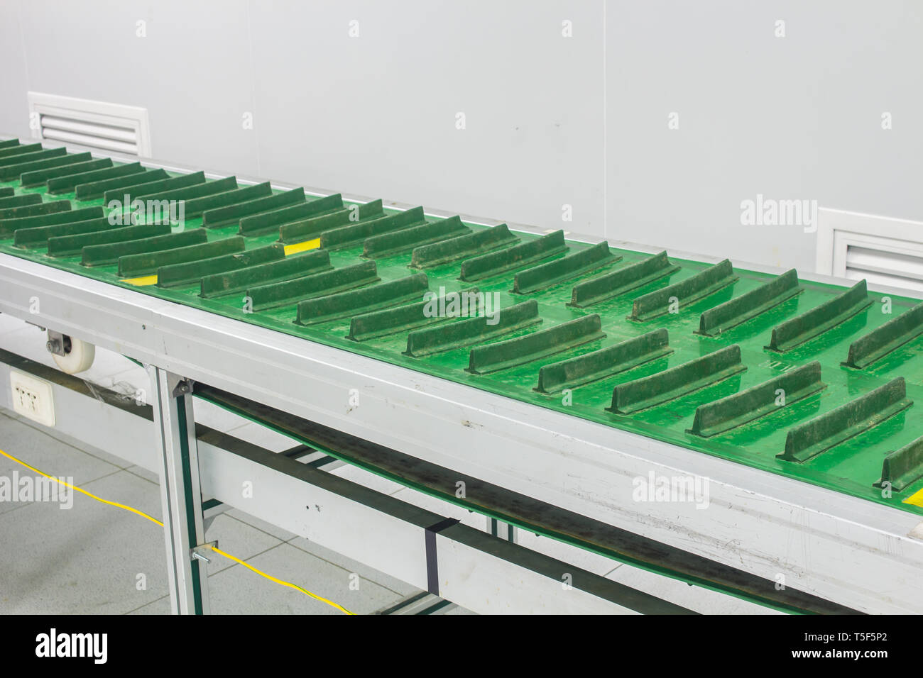 The conveyor chain, and conveyor belt on production line set up in ...