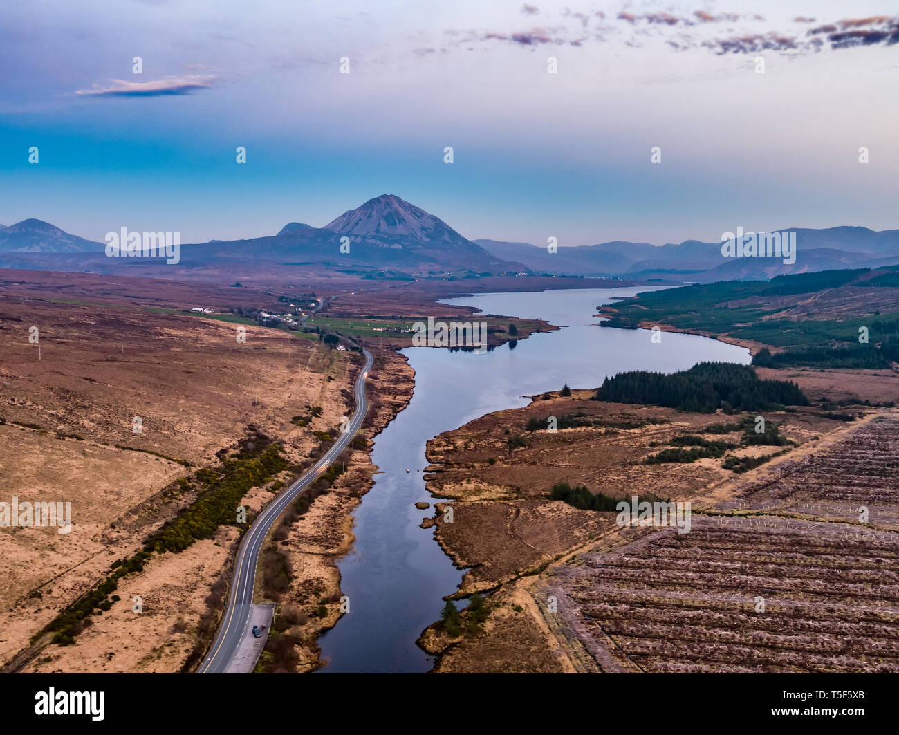 Dunlewey donegal ireland landscape hi-res stock photography and images ...