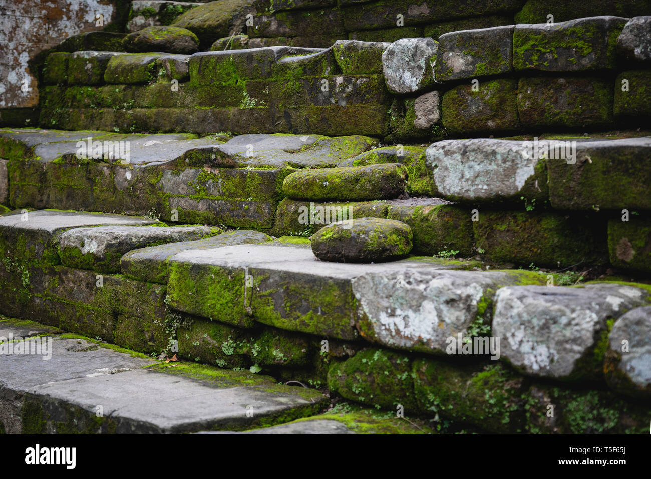 Worn old stone steps hi-res stock photography and images - Alamy