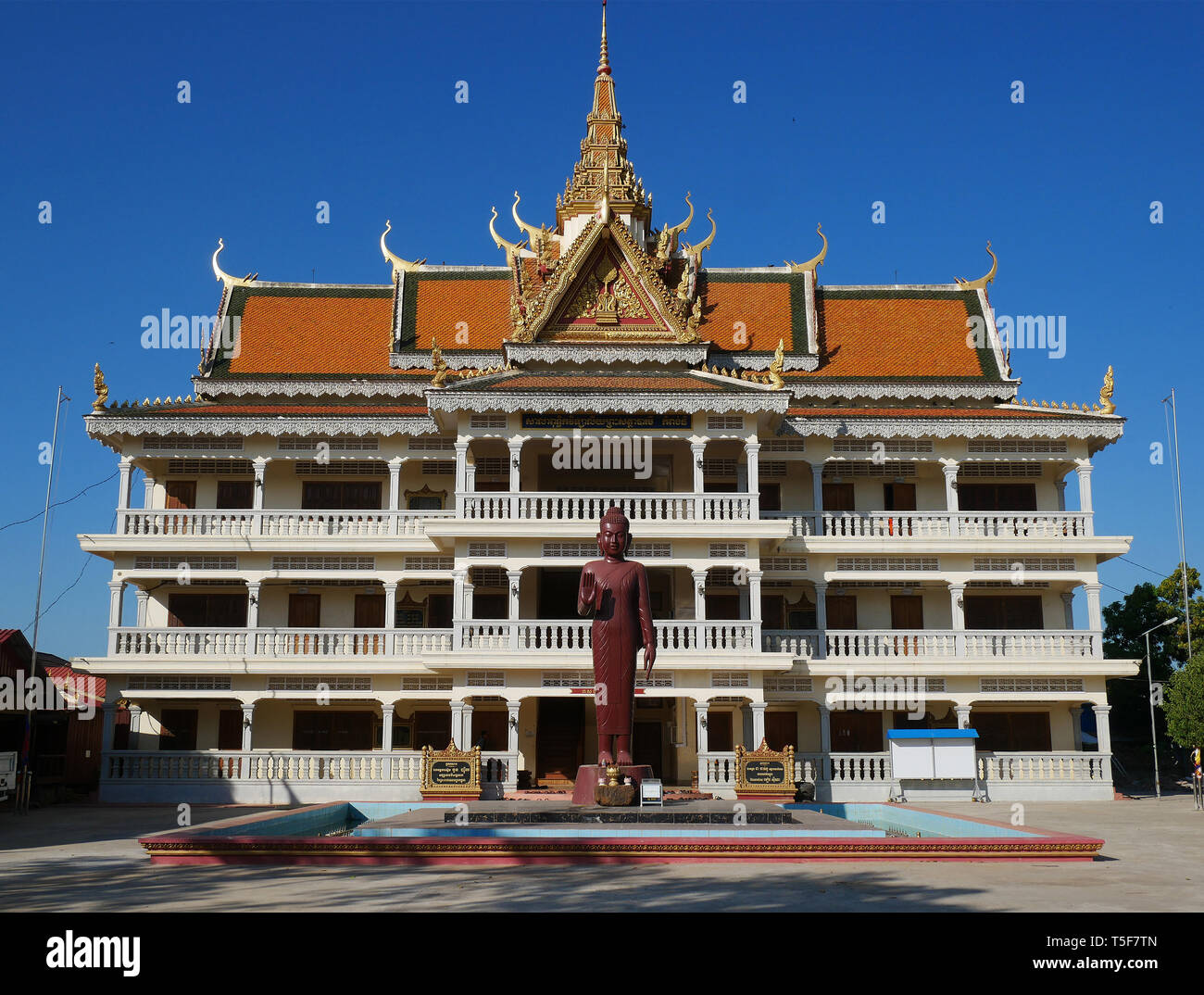 Wat Kampong Pagoda High Resolution Stock Photography and Images - Alamy