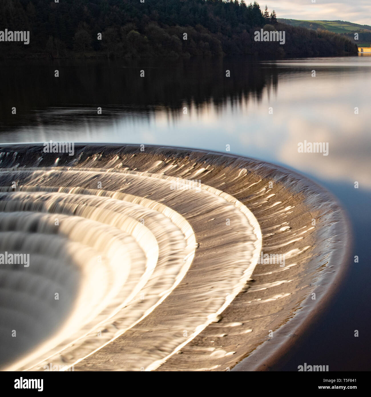 Ladybower reservoir spillway hi-res stock photography and images - Alamy