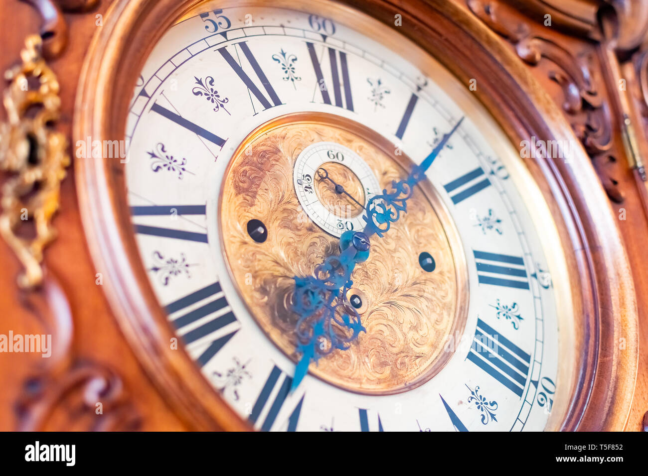 Beautiful old retro classic hi-res stock photography and images - Alamy