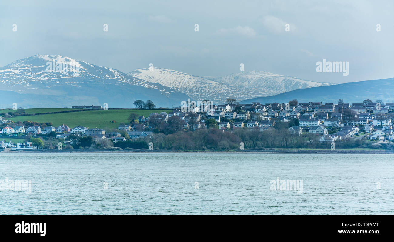 A view of the Menai Strait at Brynsiencyn, Anglesey, North Wales, UK ...