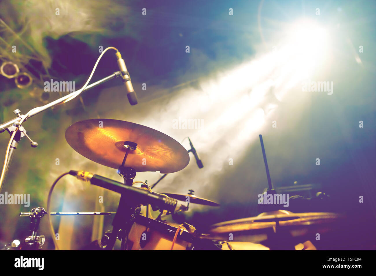 Metal stage set hi-res stock photography and images - Alamy