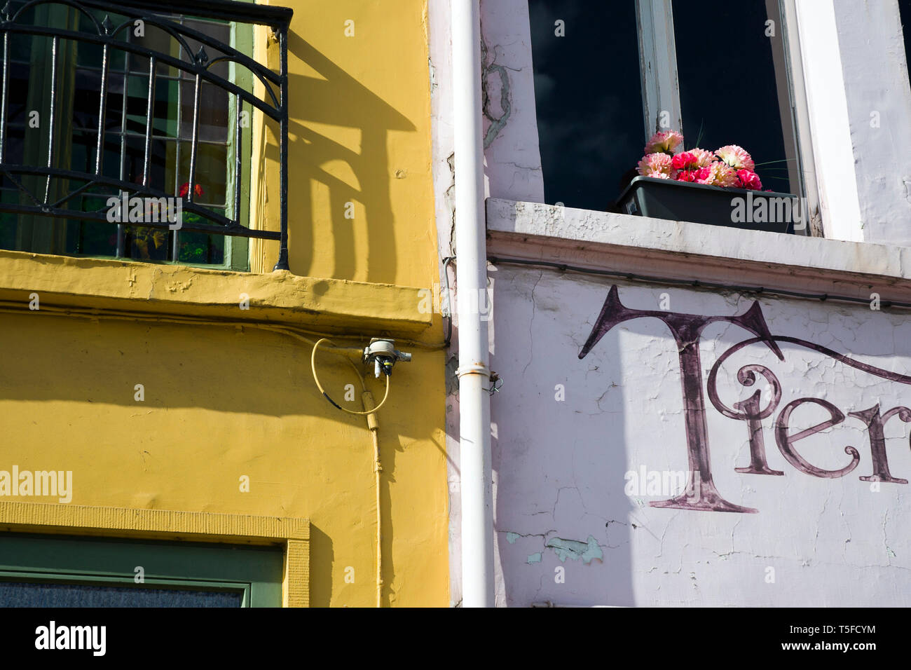 Flemish writing hi-res stock photography and images - Alamy