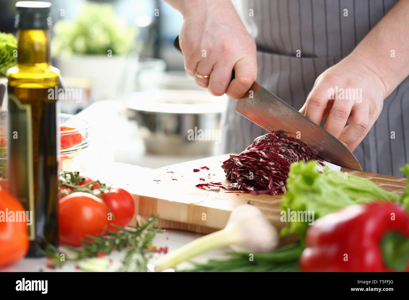 Professional chef hands hi-res stock photography and images - Alamy