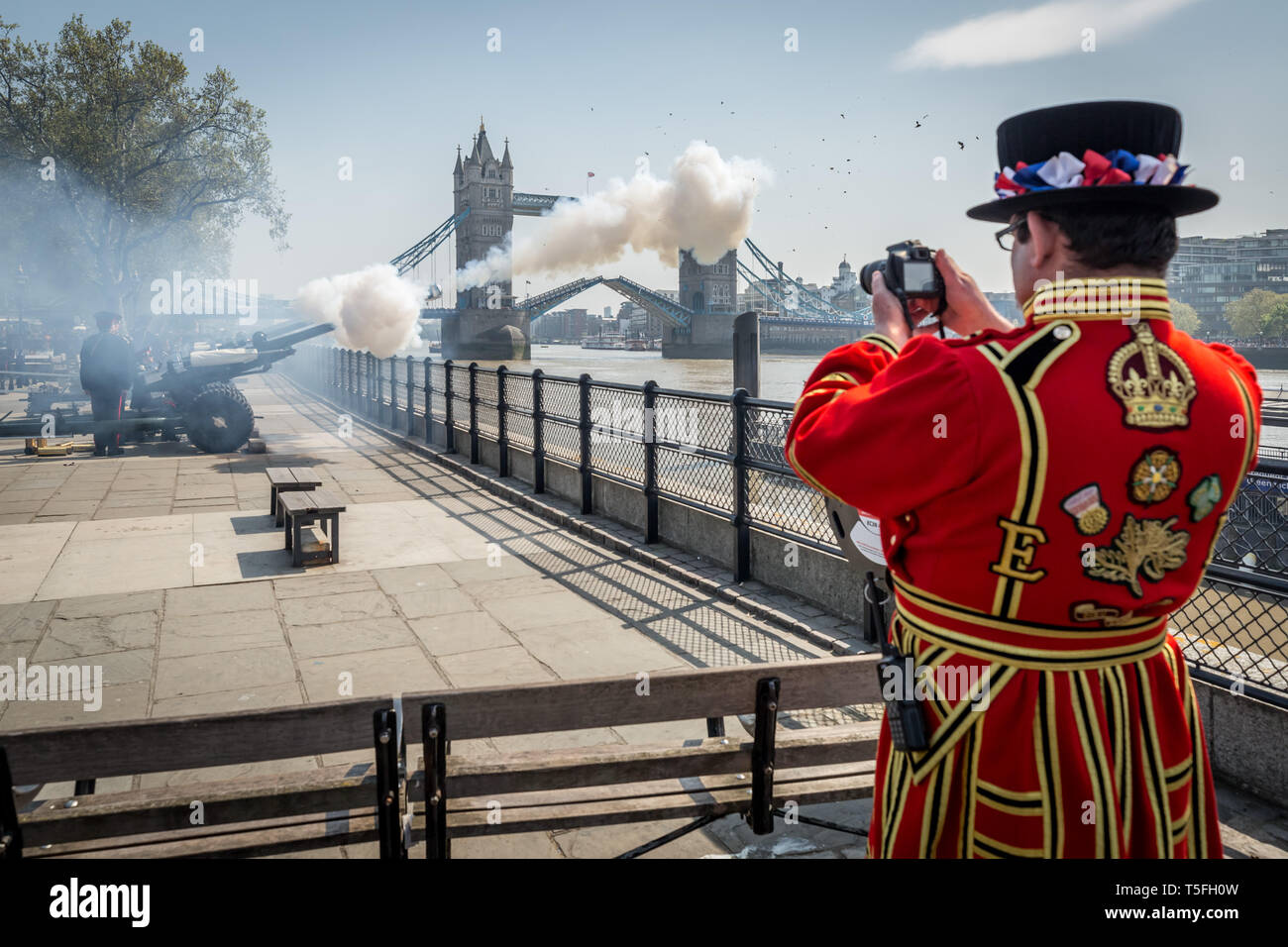 Royal Gun Salute for The Queen's 93rd birthday by the Honourable ...