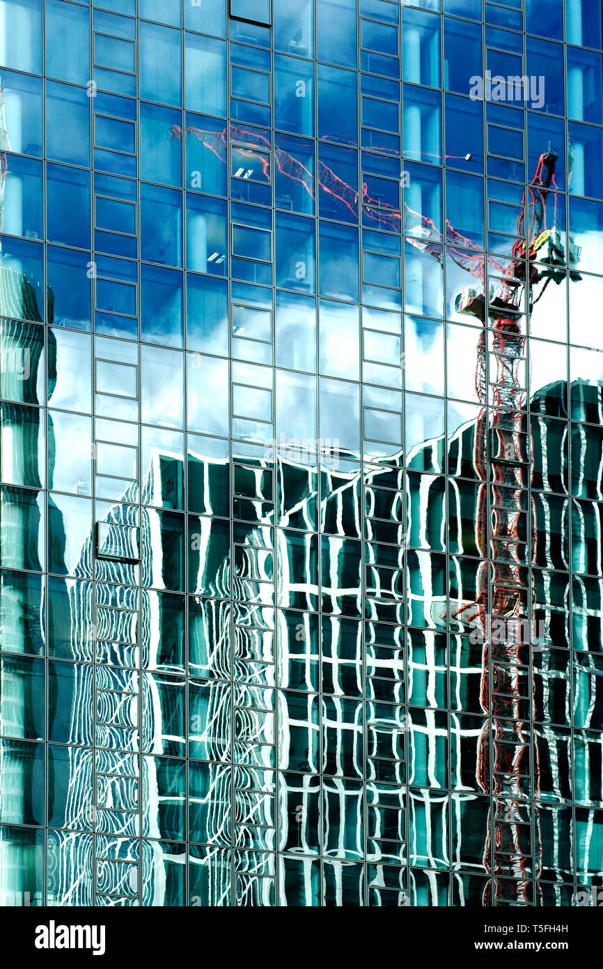 Bulging building hi-res stock photography and images - Alamy