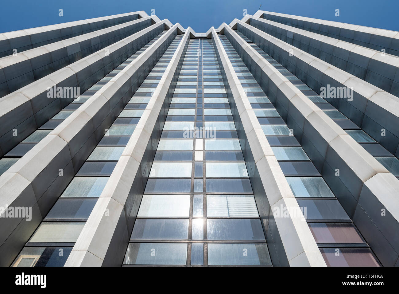 Israel Diamond Exchange District High Resolution Stock Photography and ...