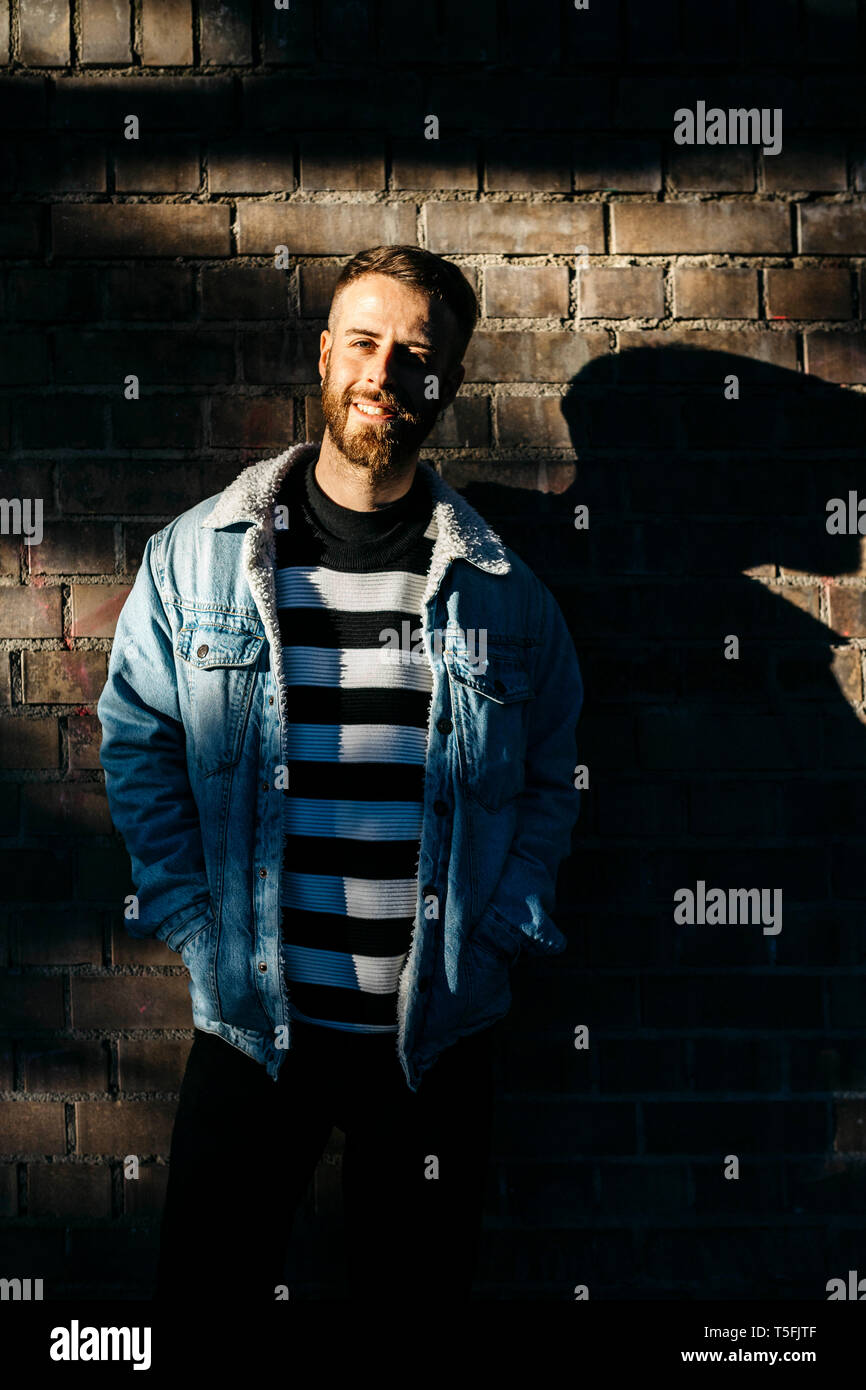 Man shadow standing hi-res stock photography and images - Alamy