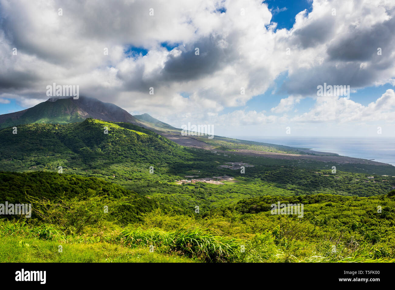 Montserrat volcano hi-res stock photography and images - Alamy