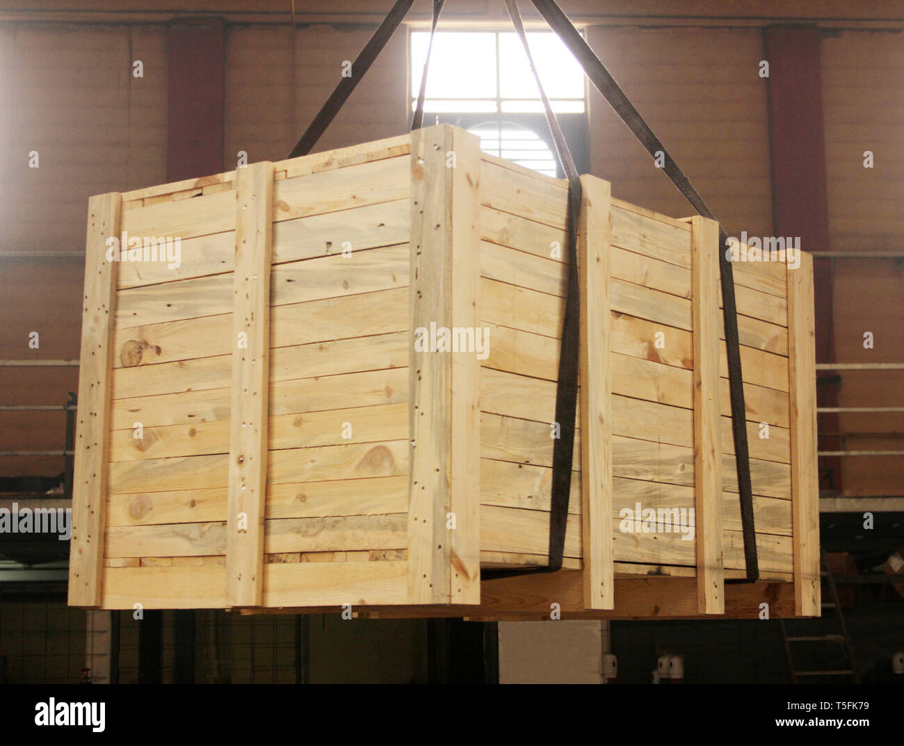 large wooden shipping box Stock Photo - Alamy