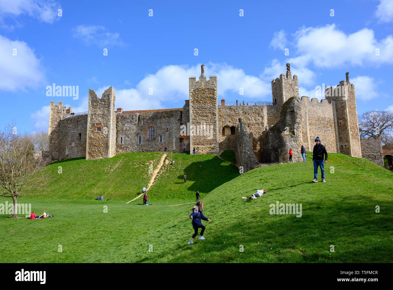 Framlingham castle hi-res stock photography and images - Alamy