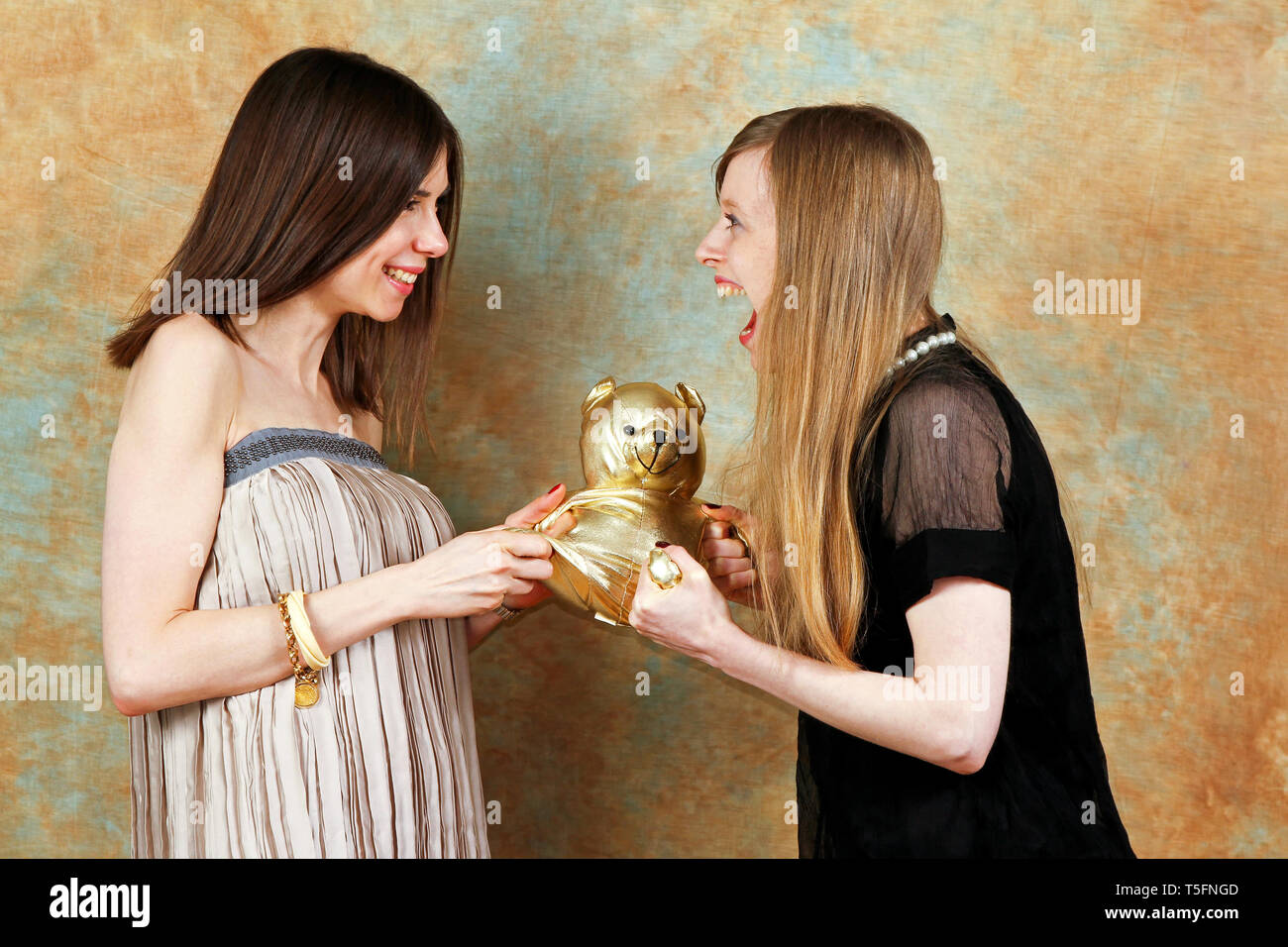 Girls fighting skirt hi-res stock photography and images - Alamy