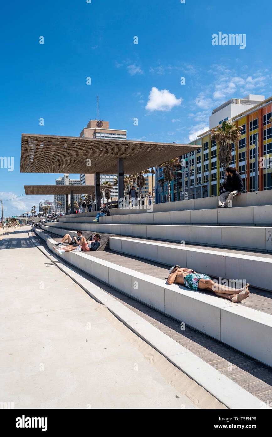 Israel, Tel Aviv-Yafo - 22 April 2019: The new Tayelet - Central Beach ...