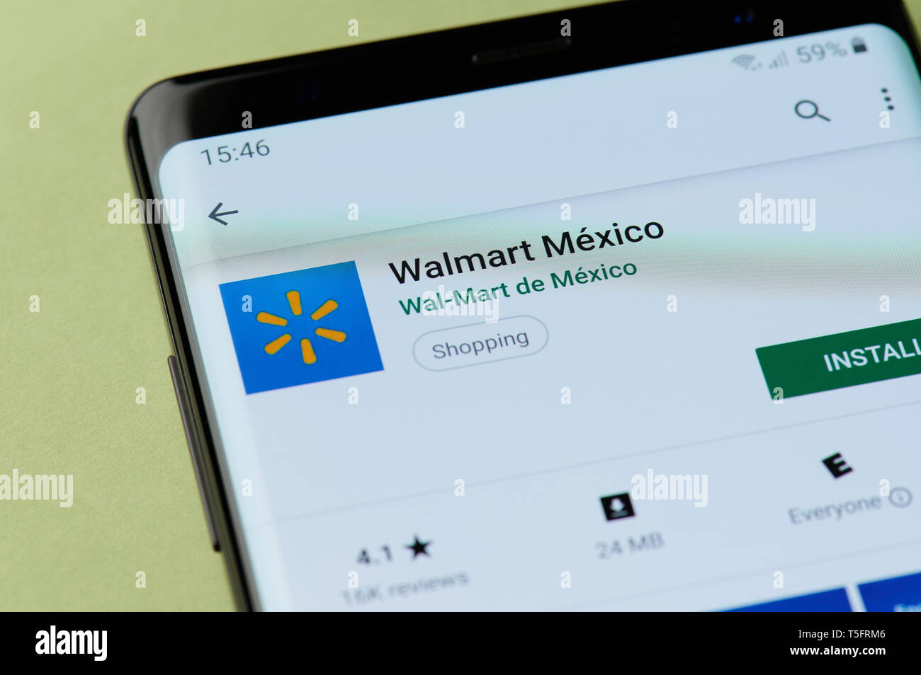 Google shopping hi-res stock photography and images - Alamy