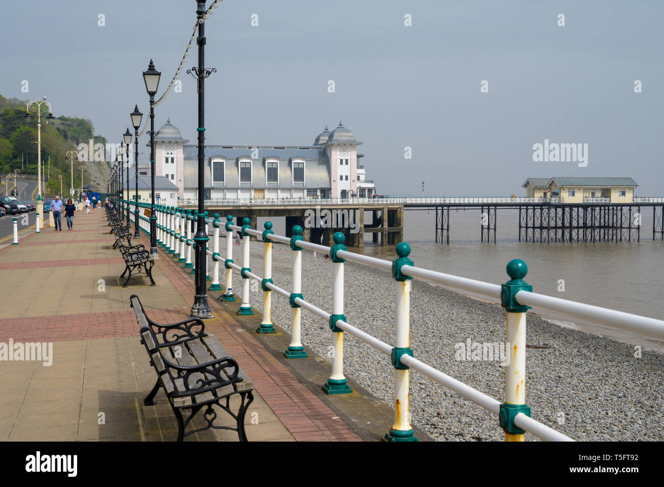 Penarth pier hi-res stock photography and images - Alamy