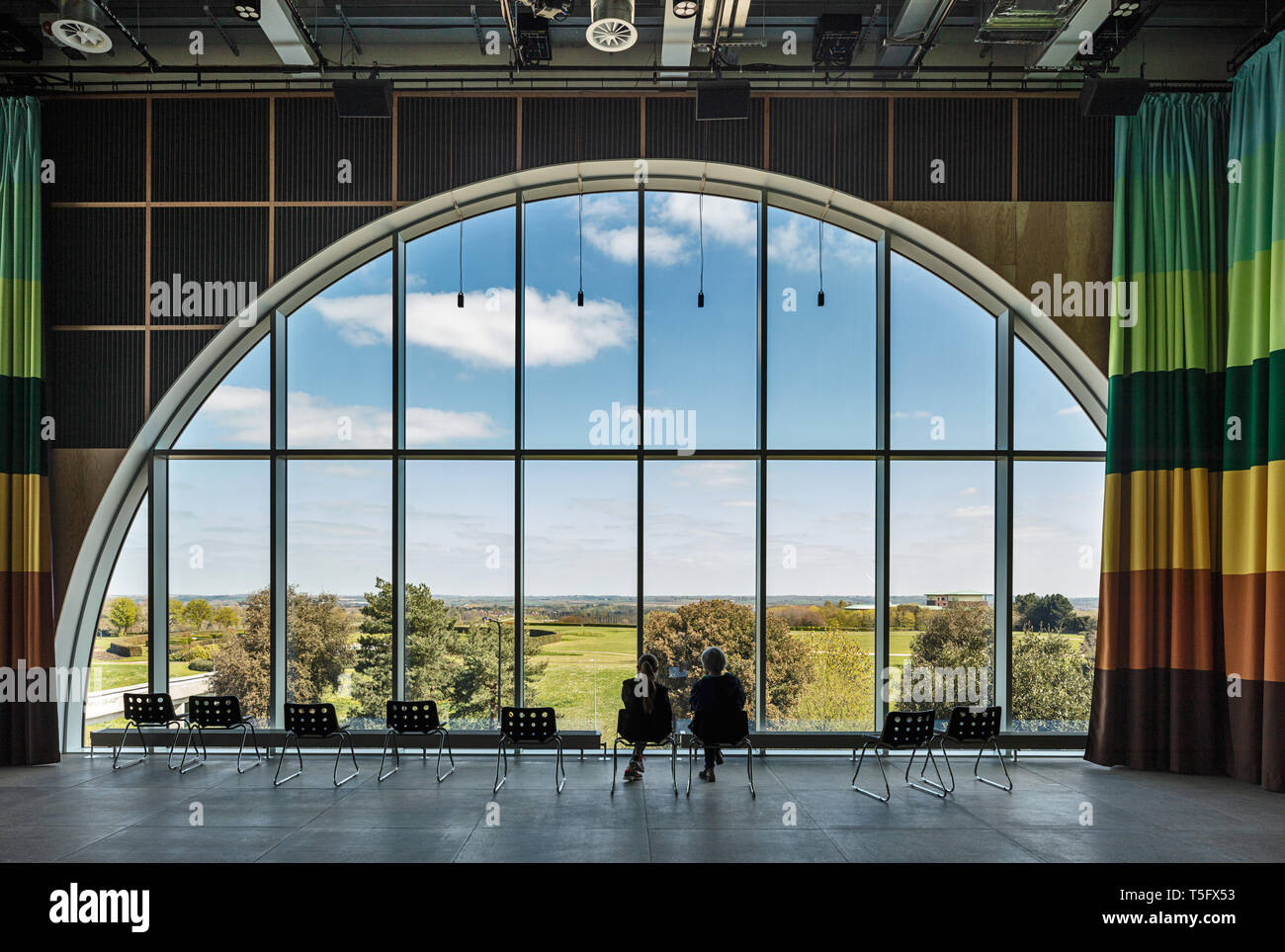 Milton Keynes Gallery - Original building by LCE andrzej blonski ...