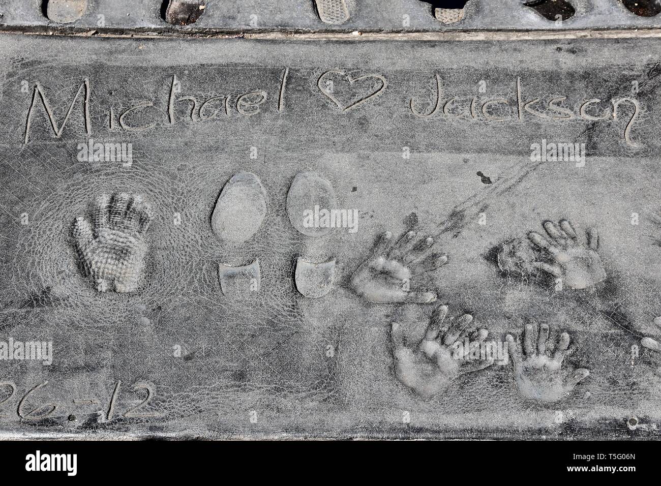 LOS ANGELES, USA - APRIL 5, 2014: Michael Jackson hand prints in front ...