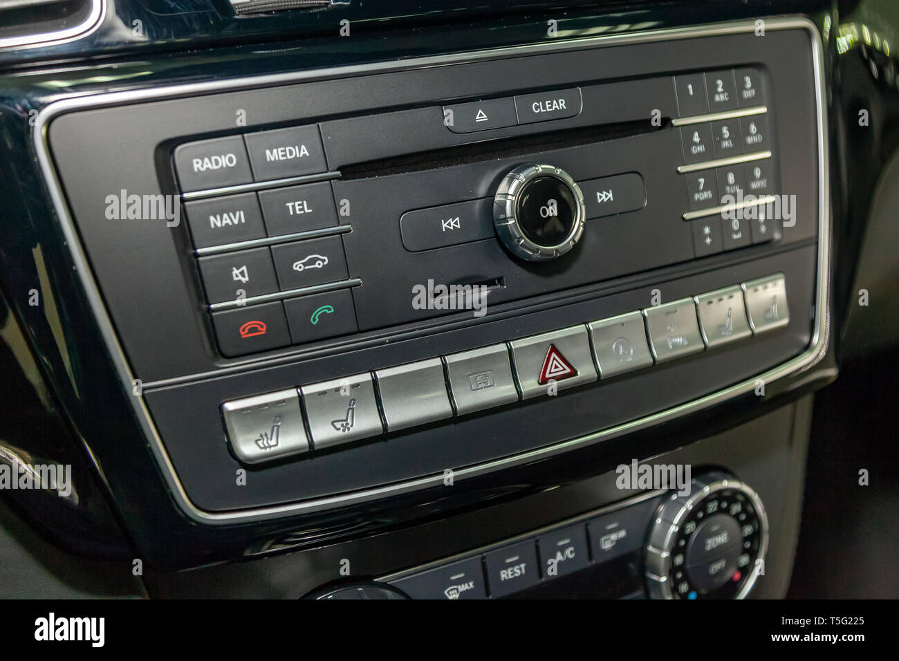 The control panel of the multimedia system, radio, telephone, heated ...