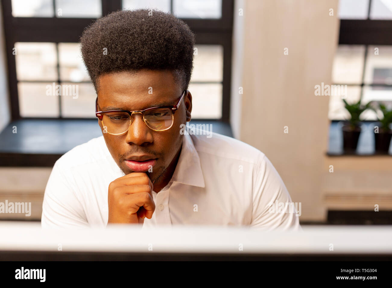 Face of a thoughtful serious young man Stock Photo - Alamy Face of a thoughtful serious young man Stock Photo - Alamy