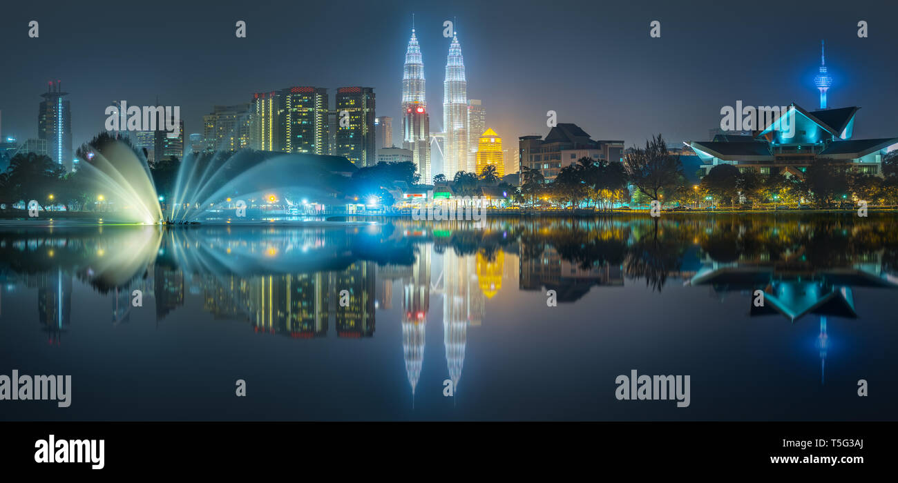 Night scenery view of Kuala Lumpur skyline Stock Photo - Alamy