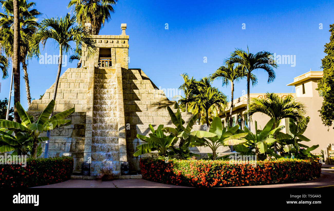 Aztec fountain hi-res stock photography and images - Alamy