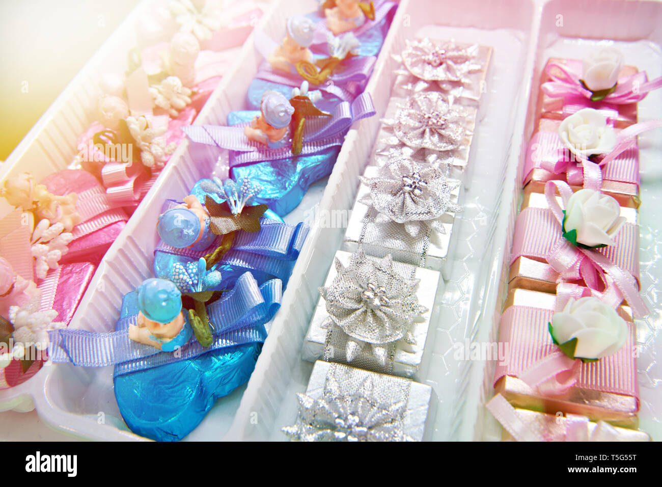 Sweets in wrappers hi-res stock photography and images - Alamy