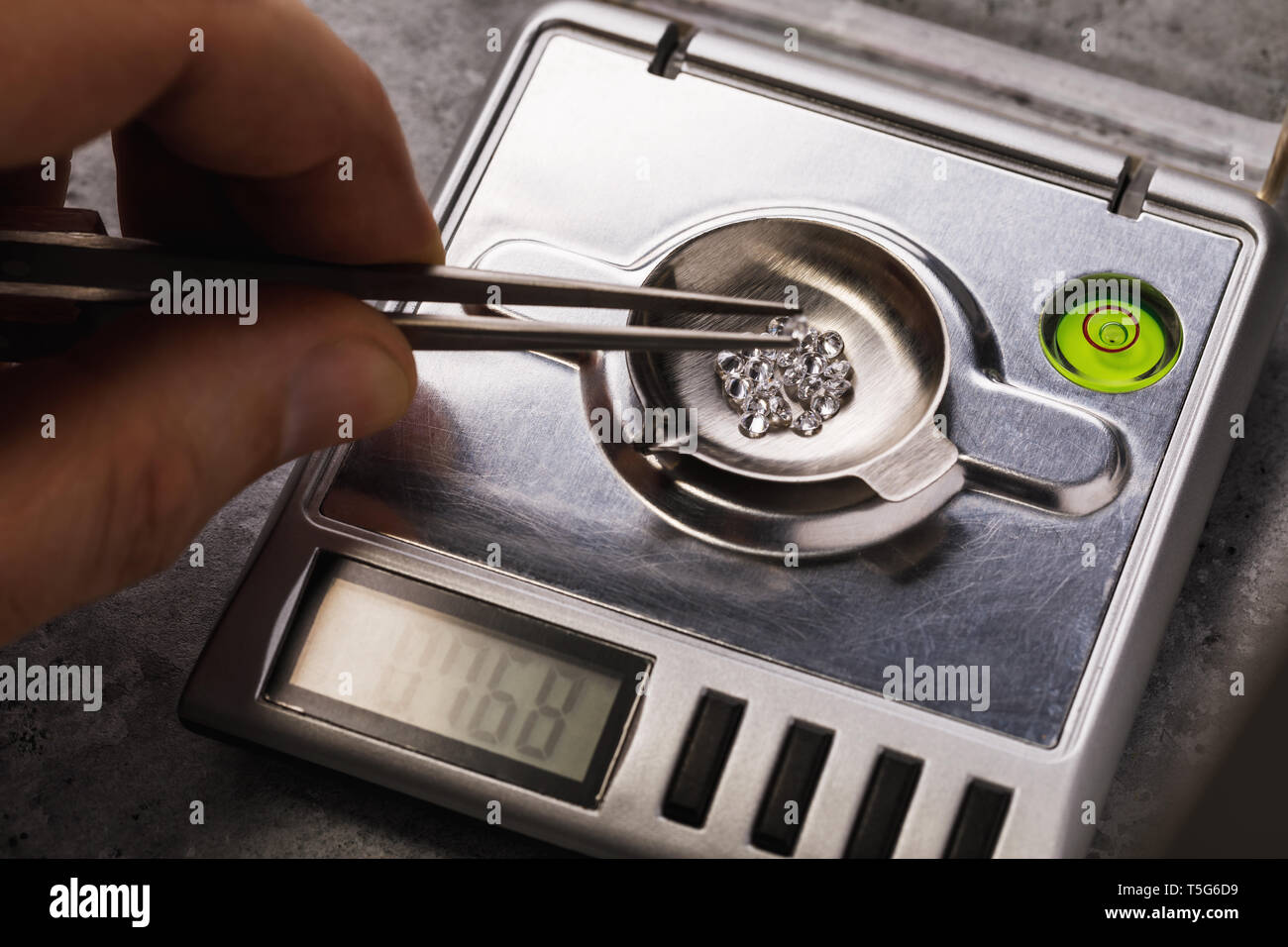 Measuring instrument balance scales hi-res stock photography and images ...