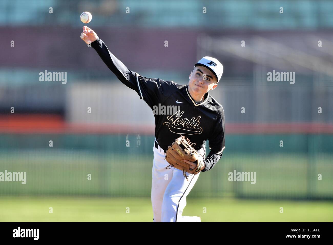 Making a pitch hi-res stock photography and images - Alamy
