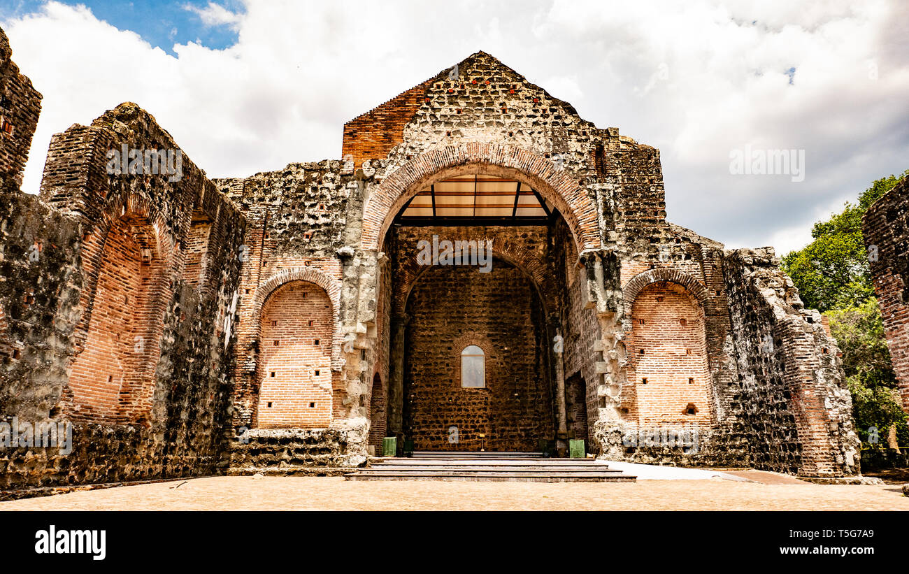 Panama Viejo Ruins amid modern city skyline, and interior of Museo de ...