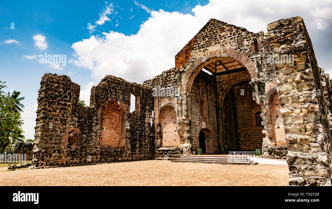 Panama Viejo Ruins amid modern city skyline, and interior of Museo de ...
