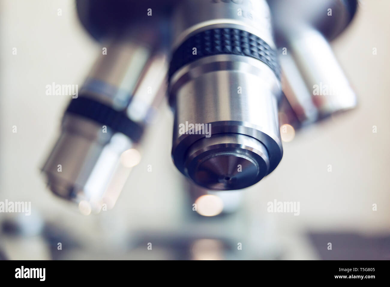 Laboratory microscope for scientific research Stock Photo - Alamy