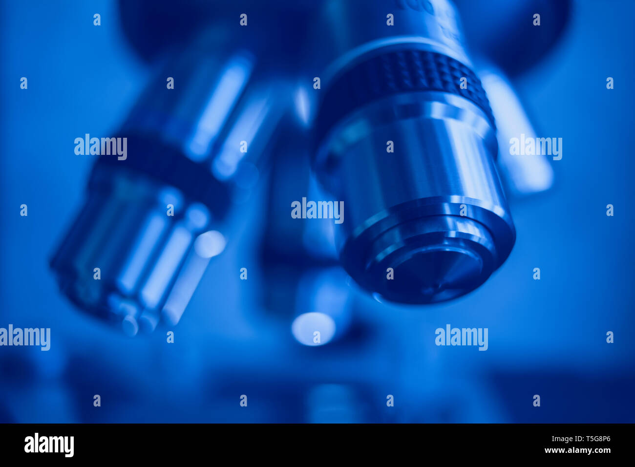 Laboratory microscope for scientific research Stock Photo - Alamy