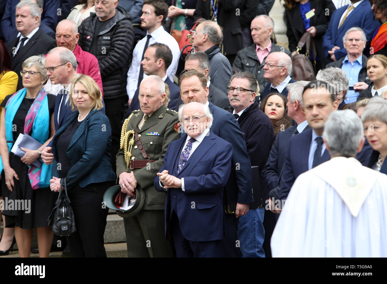 In the creggan estate in derry hi-res stock photography and images - Alamy