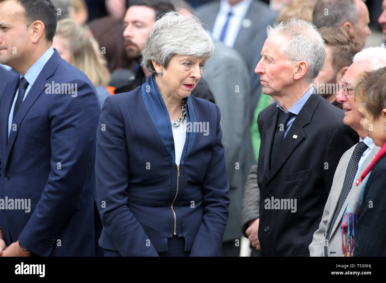 In the creggan estate in derry hi-res stock photography and images - Alamy