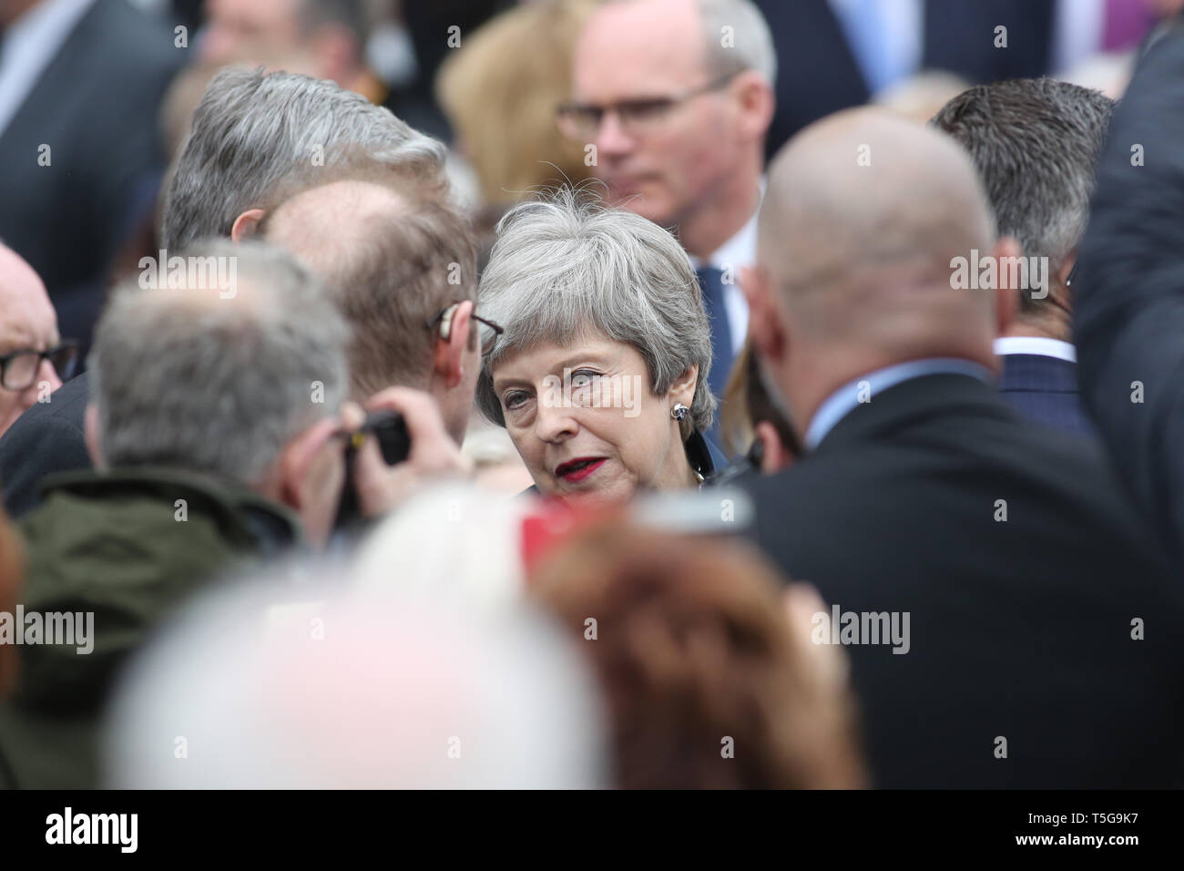 Riots in bogside hi-res stock photography and images - Alamy