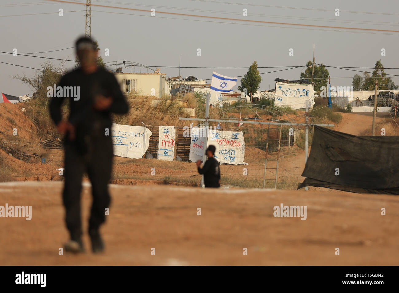 Gaza City, The Gaza Strip, Palestine. 24th Apr, 2019. Militants belong ...